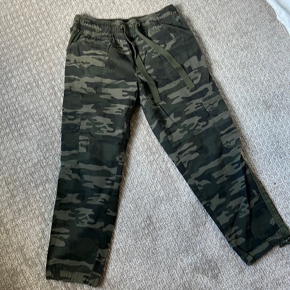Sanctuary | Pants & Jumpsuits | Sanctuary Womens Camo Pull On Cargo ...